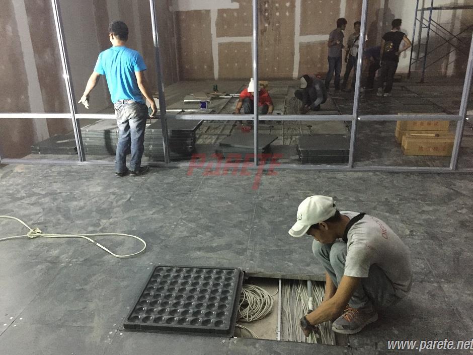 Bare Finish steel Raised Floor